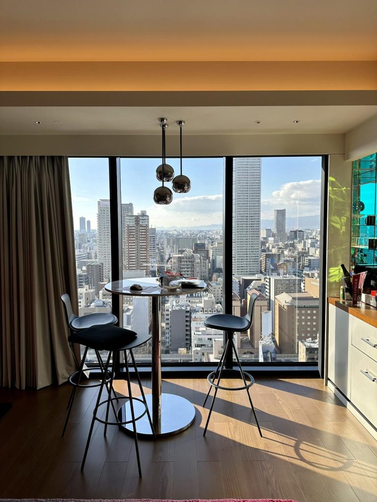 大阪W Osaka評價︱實測入住日本W酒店 用AE積分+萬豪套房券upgrade入住套房！早餐/餐廳/房間/交通一覽 | 里先生 Mr. Miles